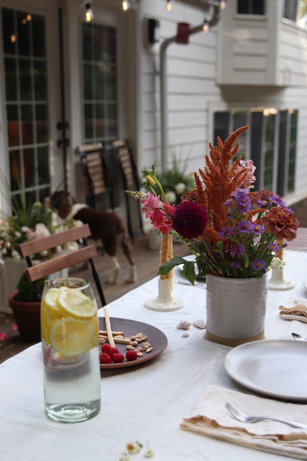 alfresco dining | setting a casual table - Lemon Grove Lane